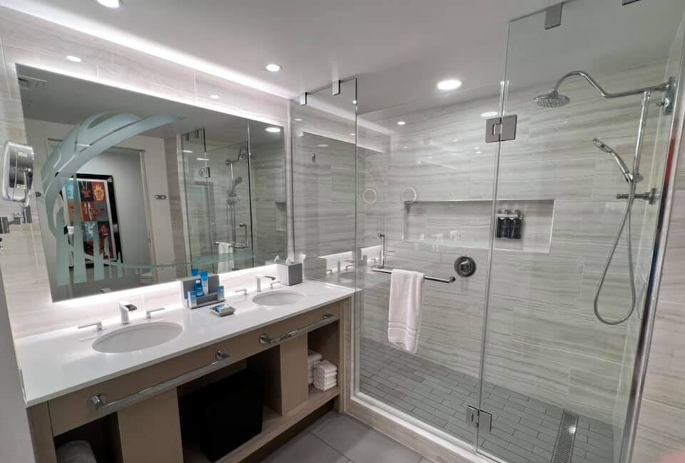 Disney's Contemporary Resort - Key To The World Travel