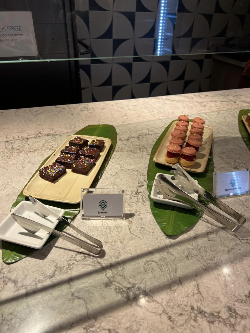 Disney's Polynesian Village Resort - Key To The World Travel