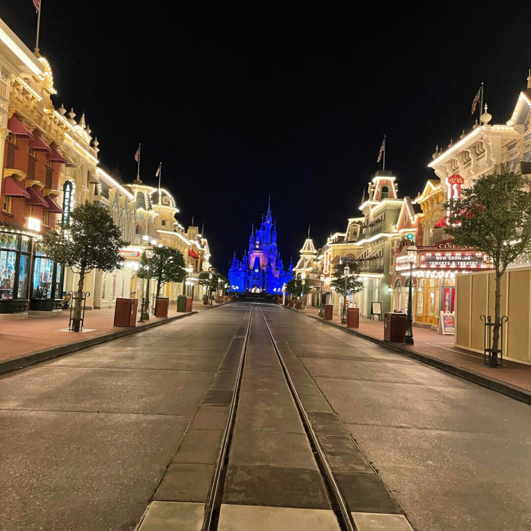 Complete Guide to the Magic Kingdom - Key To The World Travel