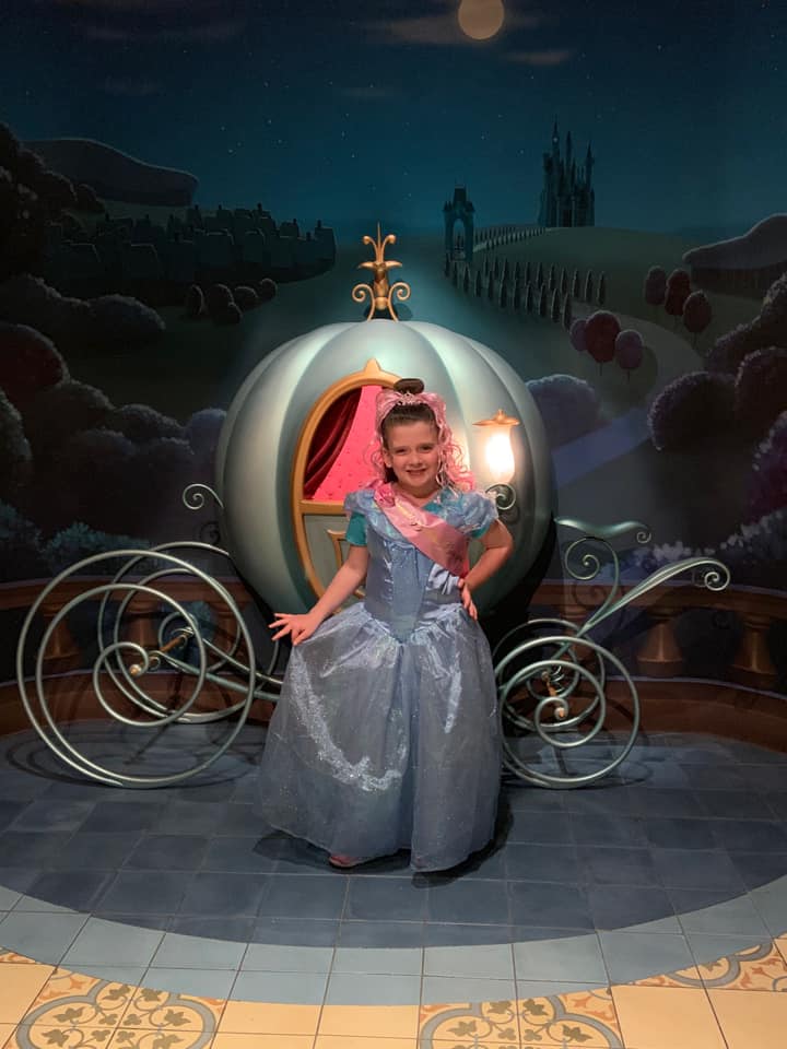 Guide to the Bibbidi Bobbidi Boutique - Key To The World Travel