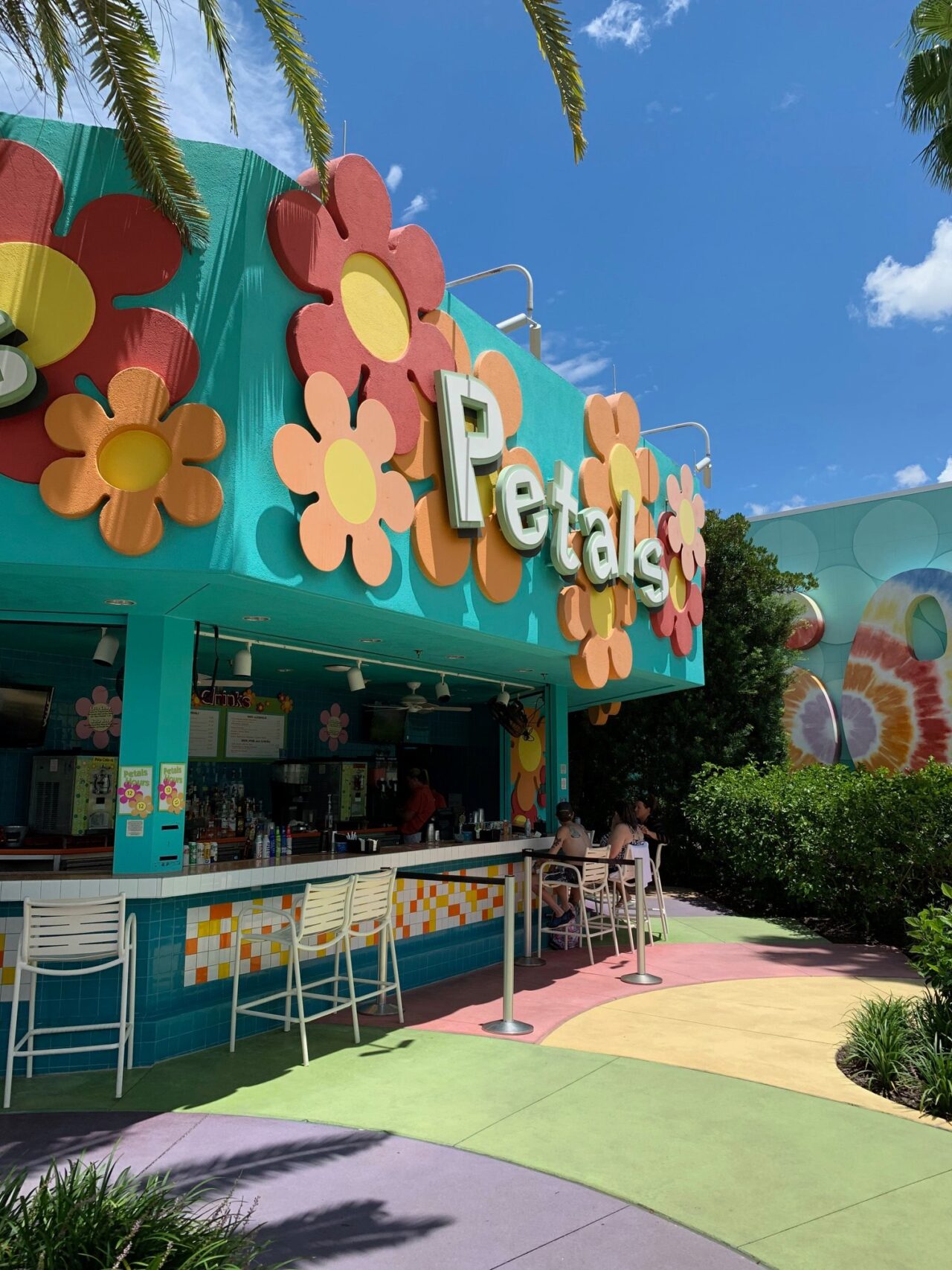 Disney's Pop Century Resort - Key To The World Travel
