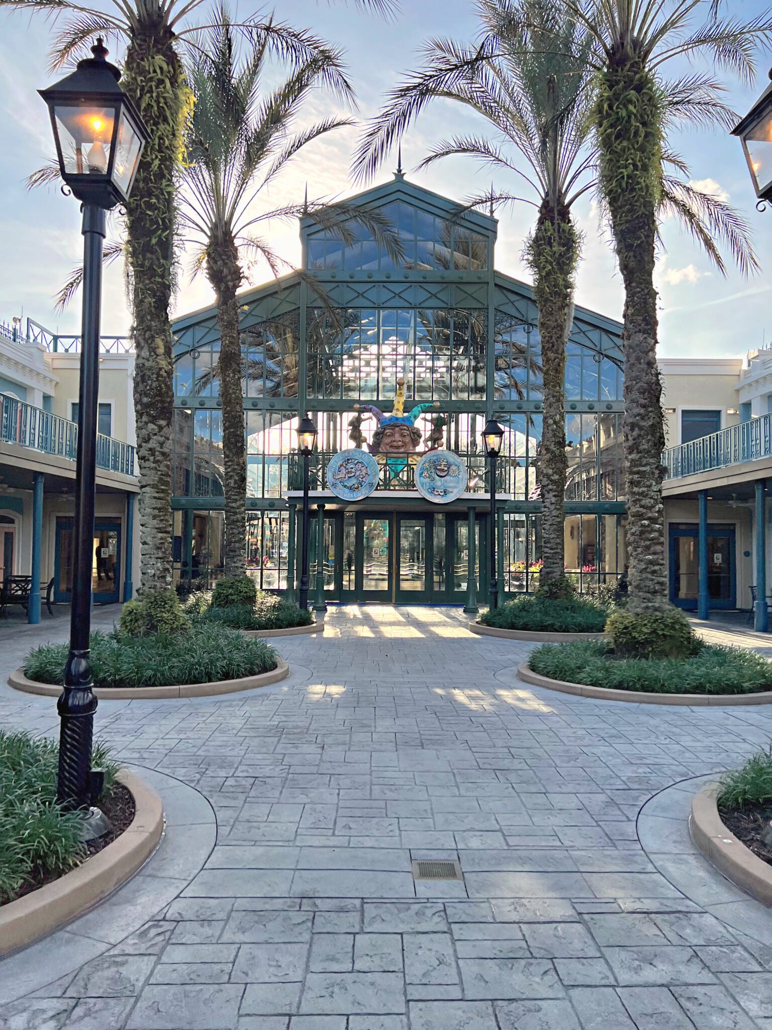 Disney's Port Orleans Resort - French Quarter - Key To The World Travel
