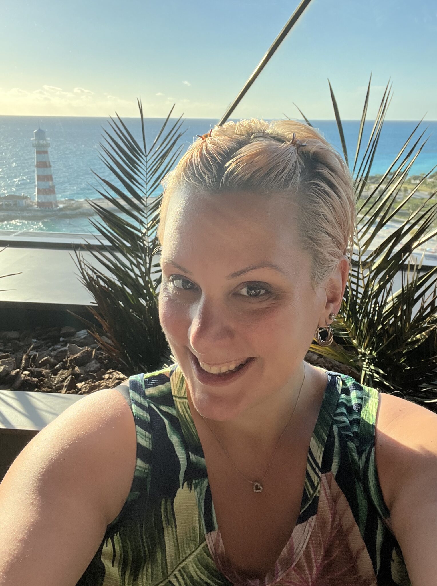 Yvonne Kitchel - Key To The World Travel