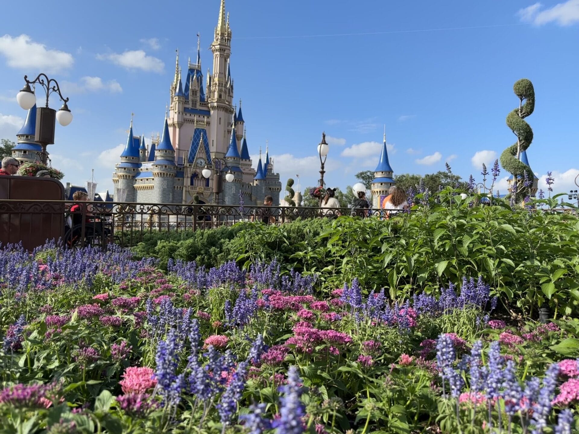 7 Reasons to Stay at a Disney Resort - Key To The World Travel