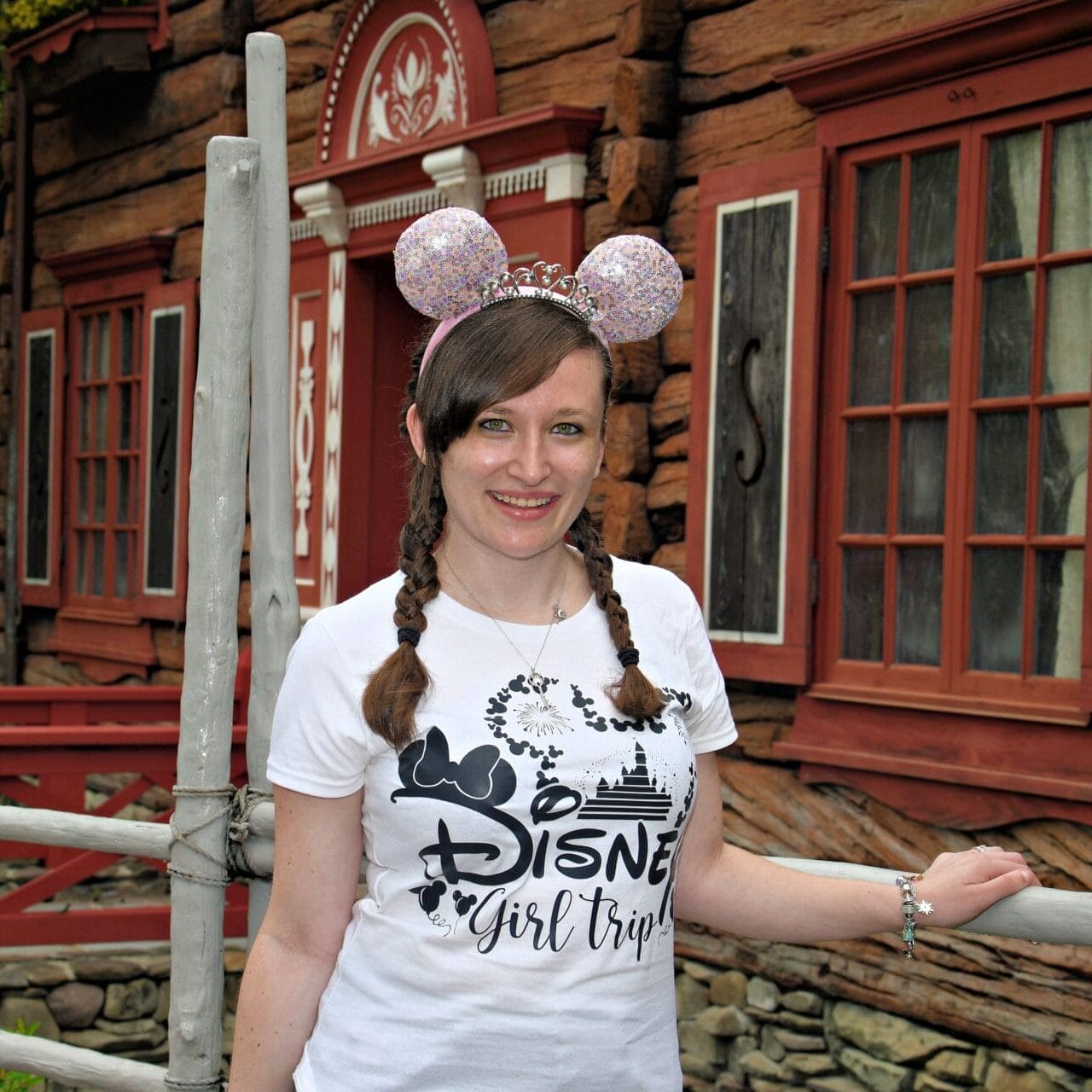 Danielle Cox - Key To The World Travel